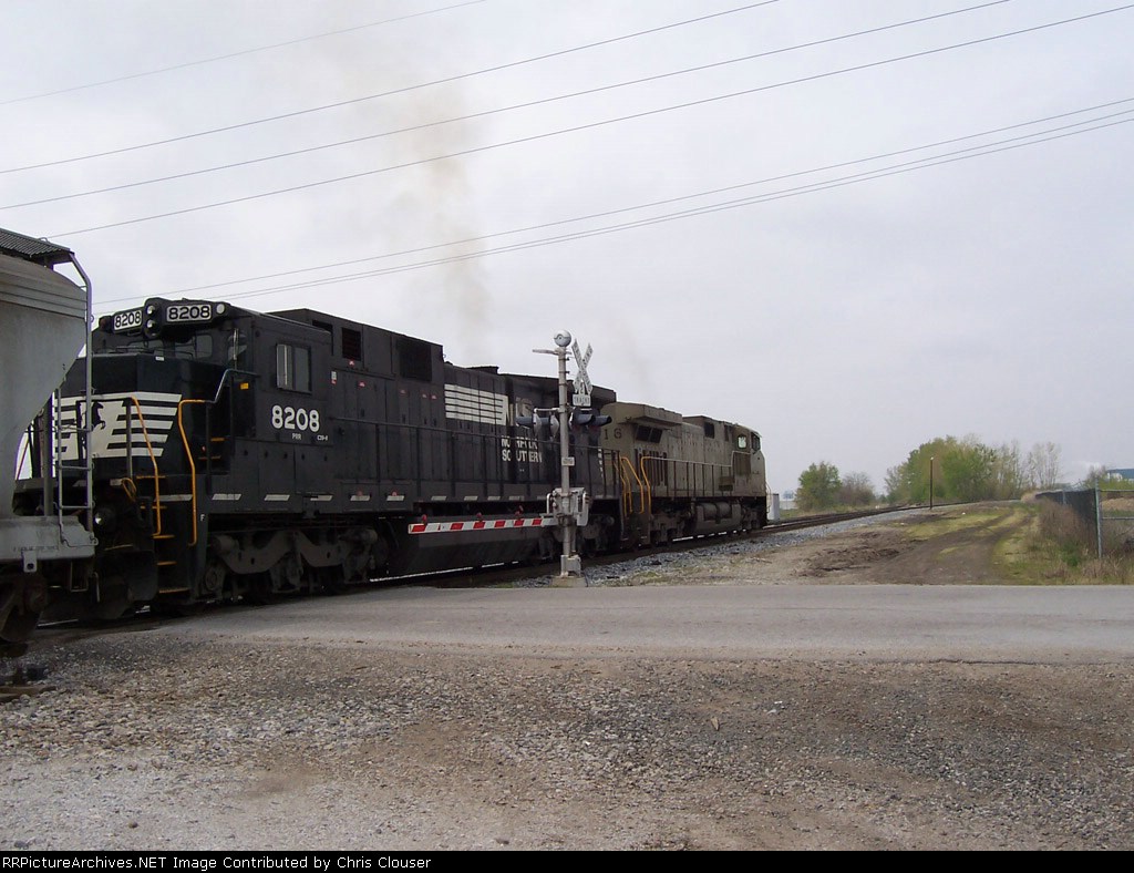 NS 8208